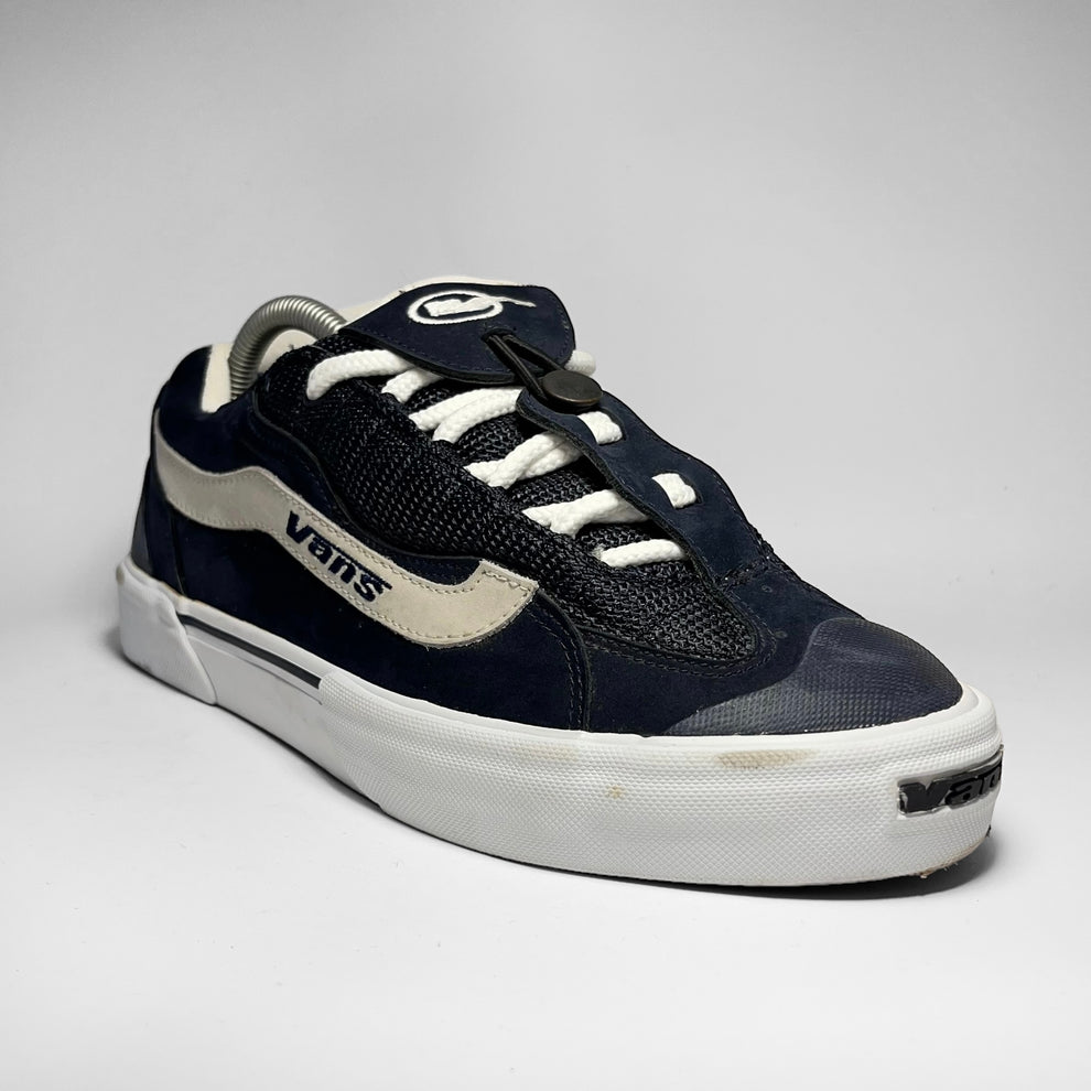Vans Insurrection ‘Sample’ (2000s) – VILIS VINTAGE